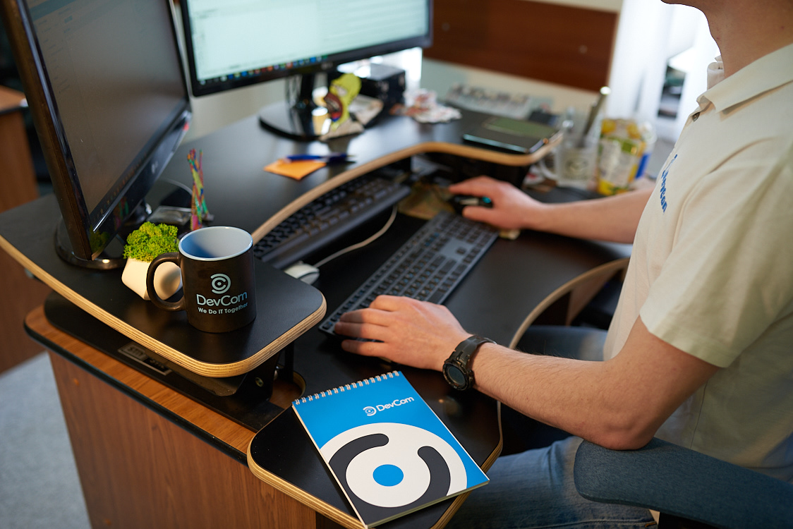 Software Development Solutions & Tech Expertise | DevCom